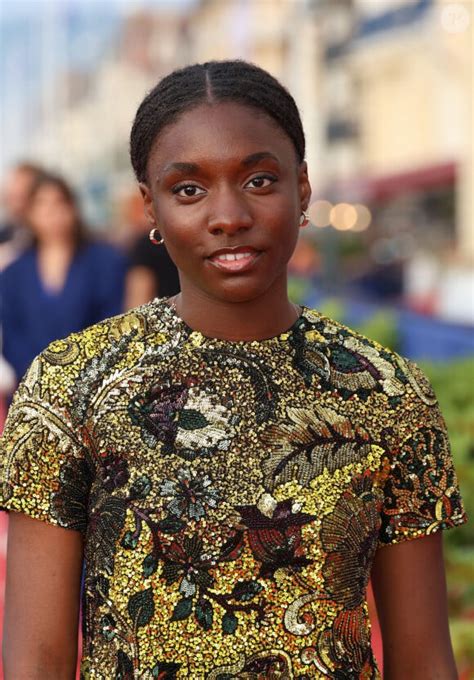 Photo Suzy Bemba Sur Le Tapis Rouge De La Cérémonie De Clôture Du 37ᵉ