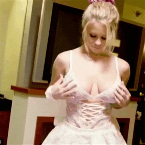 Anywhere I Can Find The Video Of This Gif For Anabelle Pync In White Dress 1702744 Answered