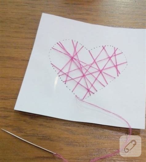 Bir Kağıt Bir Ip Kalpli Kart Yapımı
