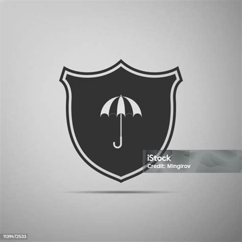 회색 배경에 고립 된 방수 아이콘입니다 방패와 우산 물 보호 표지판 방수 기호입니다 평면 디자인입니다 벡터 일러스트 개념에 대한 스톡 벡터 아트 및 기타 이미지 Istock