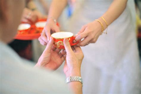 茶壶和茶叶图片 透明的茶壶和茶叶素材 高清图片 摄影照片 寻图免费打包下载