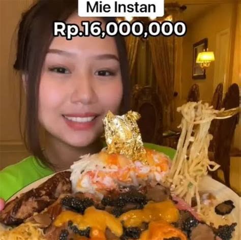 Siska Kohl Selebgram Yang Memukau Dengan Konten Memasak Bahan Mewah