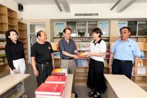传承红色文化弘扬时代精神 ｜ 闻喜县老促会开展“赠书进校园”活动教育发展个性