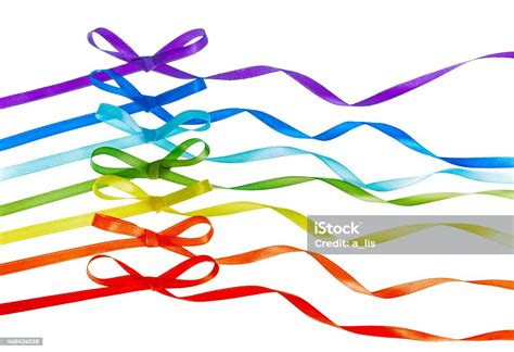 레인보우 전체적으로 자발적인 기부금으로 운영되는 유니세프는 160개 게이 Lgbt 팻말 는 흰색 바탕에 흰색 배경 페티시에 대한 스톡 사진 및 기타 이미지 Istock