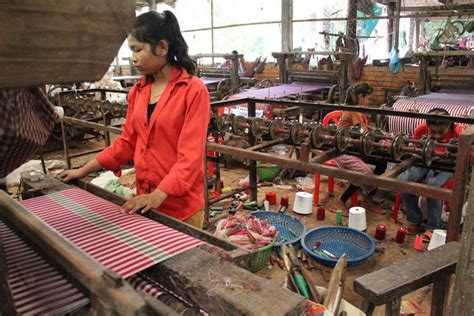 រូបថតប្រចាំសប្តាហ៍៖ ទិដ្ឋភាពនៃរោងសិប្បកម្មពាក់កណ្តាលឧស្សាហកម្ម នៅក្នុងស្រុកកោះសូទិន ក្រសួងព័ត៌មាន