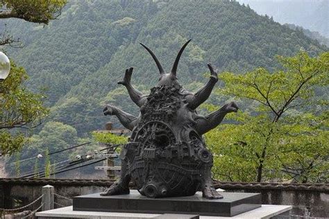 Useful Tips Japan Gokiburi Tenzo Rinsen Temple Cockroach Memorial Statue Facebook