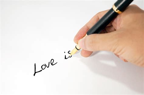 육필의 감성을 그리워하다 손으로 쓰는 글의 힘