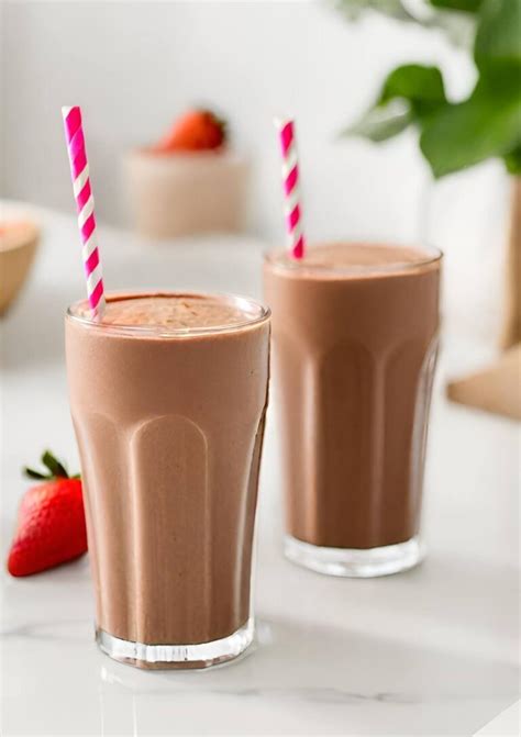Chocolate Collagen Smoothie With Strawberries And Peanut Butter