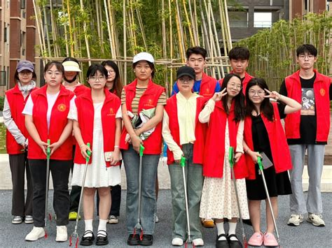 践行新时尚，分类志愿行 ——我院开展垃圾分类志愿活动 内江师范学院文学院