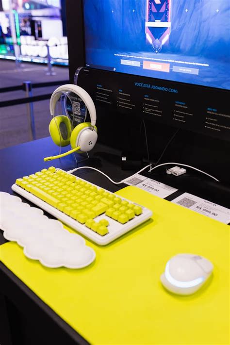 Gaming On Logitech Peripherals And Samsung Odyssey G40 Monitor At Computer Trade Fair · Free