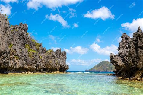 Скрытый пляж на острове матинлок эль нидо палаван филиппины райская