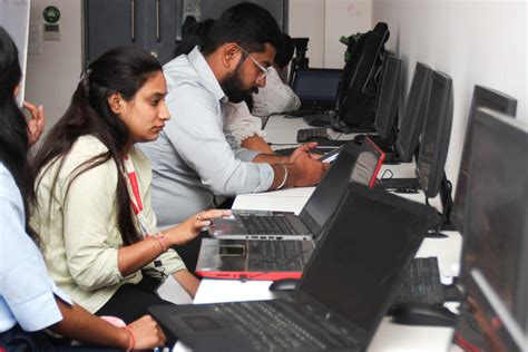 Design Analysis Using Spss By Dr Sonika Chaudhary Rishihood University Delhi Ncr