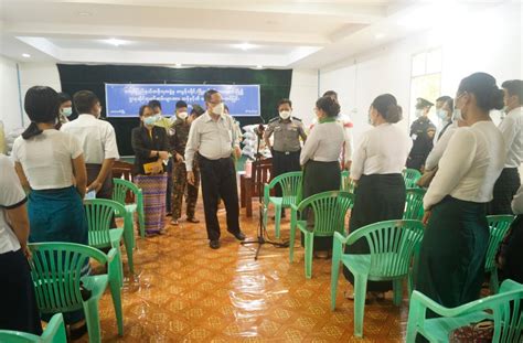 ကရင်ပြည်နယ်ဝန်ကြီးချုပ် တိုက်ပွဲရှောင်မိသားစုများနှင့် ကျောင်းသား၊ က