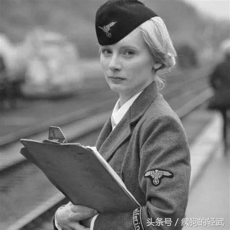 戰爭 請讓女人遠離 二戰中那些令人窒息的女兵 每日頭條