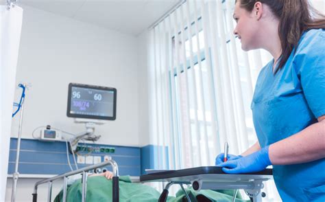 Nurses Implement Early Warning System To Detect Patient Deterioration