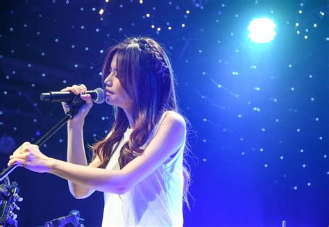 孤獨的總和突破1600萬點擊 吳汶芳神曲再出輯 ETtoday星光雲 ETtoday新聞雲
