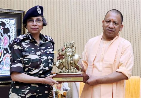 Rashmi Shukla Becomes Maharashtras First Woman Dgp India News