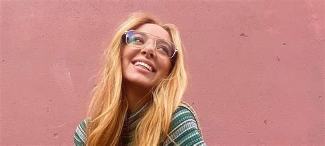 13 Best Spring Hinge Glasses To Ensure Flawless Fit Kraywoods