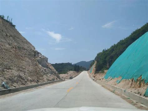 大坪三级公路不同路段的进展状况 搜狐大视野 搜狐新闻