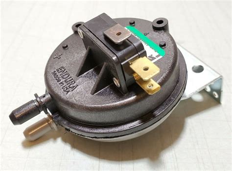 Купить Реле давления Burnham Pressure Switch Fixed Set @ .80" WC ...