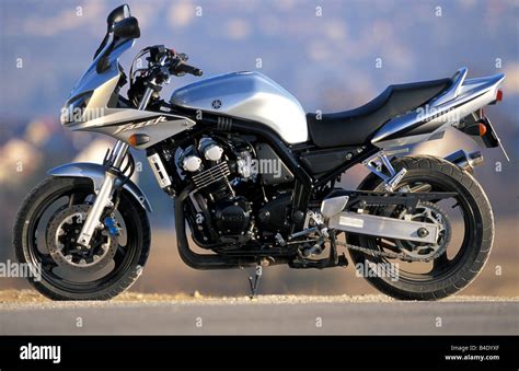 Yamaha Fzs 600 Coupons