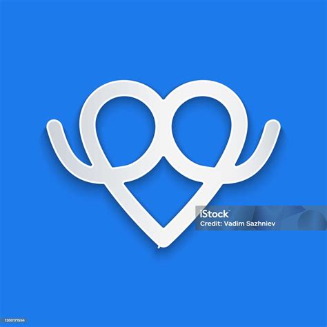 파란색 배경에 격리된 프레첼 아이콘을 종이 잘라냅니다 독일식 컴포트 푸드 페이스트리 옥토버 페스트 축제 종이 아트 스타일 벡터 0명에 대한 스톡 벡터 아트 및 기타 이미지