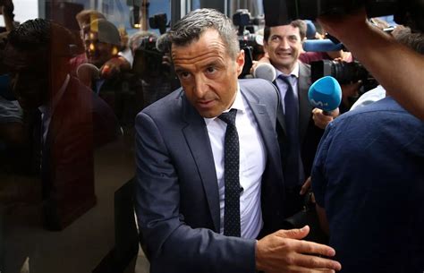 How Much Money Football Agents Earn And How You Become One The Mirror