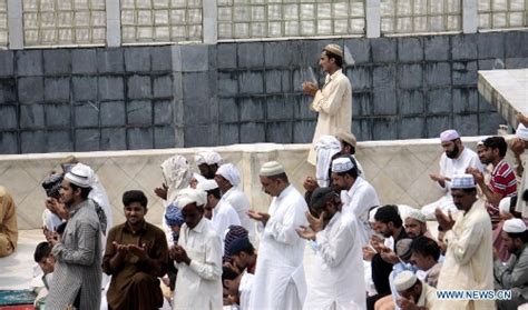 Pakistani Muslims Pray In Holy Month Of Ramadan Global Times