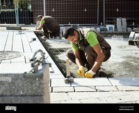 Measuring With String Construction Site Hi Res Stock Photography And Images Alamy