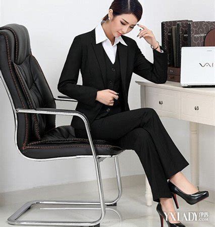 穿女正装的鞋子图片 女生穿正装配什么鞋又舒服又好看 随意云