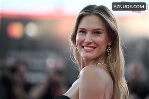 Bar Refaeli Sizzles In Sexy Cleavage At Venice International Film Festival Aznude