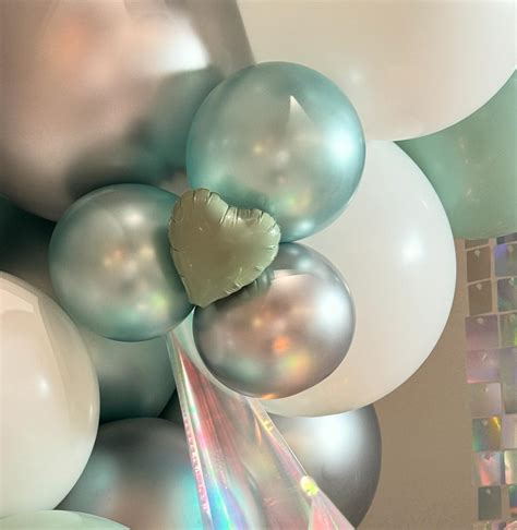 포인트벌룬 인천풍선 클레이벌룬 개발및원작자 이름이 정말 예쁜 유담이의 첫돌풍선🫶🏻 화이트 베이지 풍선은 백일에도 첫돌에도 넘 이뻐요 💕 🎀60cm화이트베이지컬러
