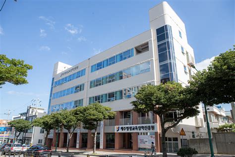 제주평생교육장학진흥원 ‘노인평생교육강사 양성과정 참가자 “20대부터 70대까지 강사로… 더 다채로운 노인평생교육” 평생학습