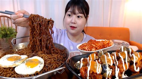 새로나온 짜파게티 더블랙 치파오치킨 갈릭김떡만 맘스터치 배추김치 먹방 Chapagetti Yangnyeom Chicken Kfood Mukbang Eatingsound