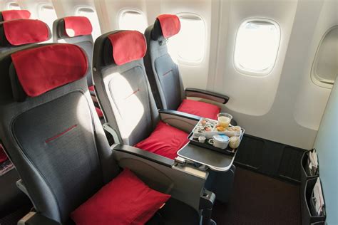 The 4 Different Types Of Airplane Seats On An Airliner
