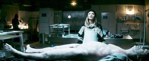 Dead Guy Autopsy In Morgue Em Inglês