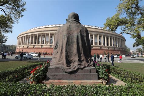 संसद का आगामी मानसून सत्र 18 जुलाई से शुरू 24 विधेयक पेश कर सकती है