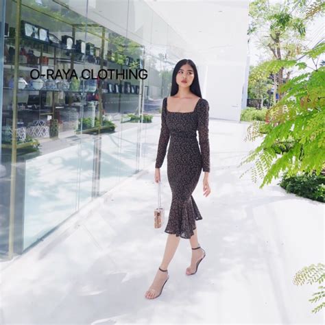 มีบริการชำระเงินปลายทาง เดรสหางปลาลายดอก แขนยาว Orayabrand Thaipick