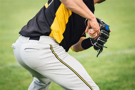 What Hand Do You Wear A Baseball Glove On Baseball 360