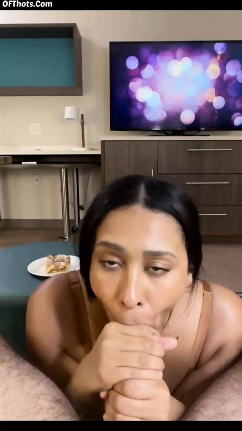 Big Tit Slut Gets Huge Facial