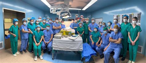 Эх ЭХЭМҮТ ийн Хүүхдэд элэг шилжүүлэн суулгах баг УНТЭ ийн элэг