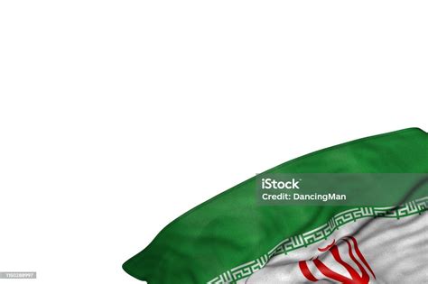 좋은 국가 휴일 깃발 3d 그림 흰색 절연 오른쪽 하단 모서리에 누워 큰 주름 이란 플래그 3차원 형태에 대한 스톡 사진 및 기타 이미지 Istock