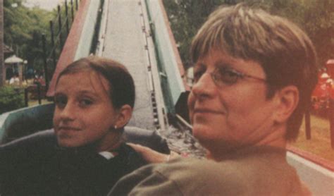 Spectacolul De Teatru „tea And Milk” Produs și Interpretat De Actrița Edith Alibec Revine La