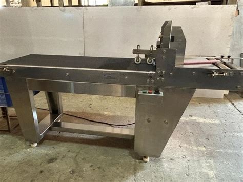 Industrial Batch Coding Conveyor Machine At ₹ 115000piece कोडिंग