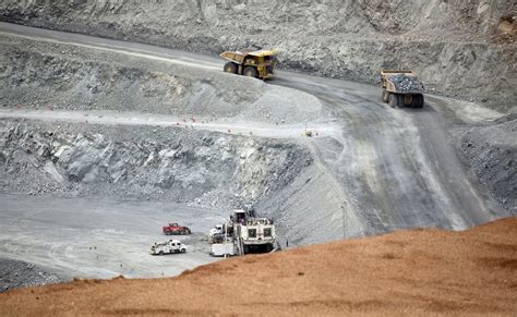 “Оюу толгой” ийн ил уурхайд үүссэн гулсалт үйлдвэрлэлийн төлөвлөгөөнд нөлөөлөхгүй гэв