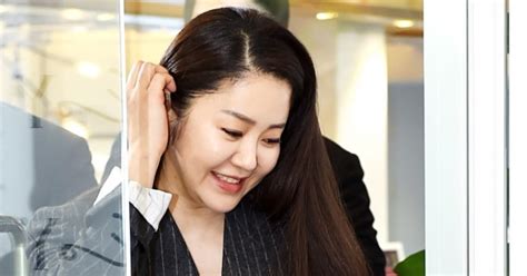 고현정 기내에서 수분크림 한 통 기내식 먹고 최신 영화 보기 바빠 루머 해명