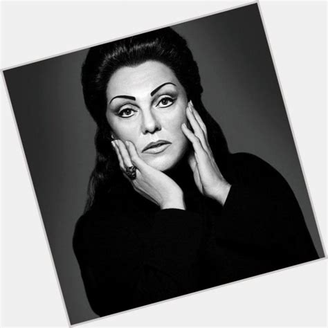 Pictures Of Holly Mcintire