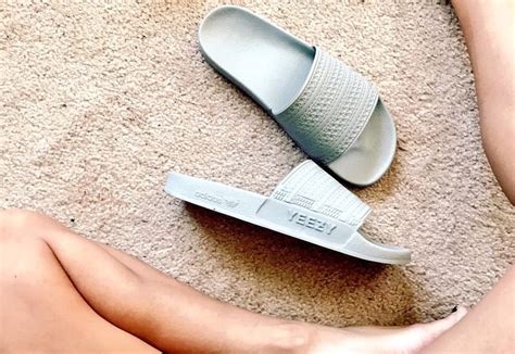 Adidas Yeezy Slides Leak Online Amongmen