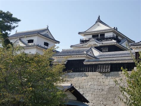 高知城今治城松山城を巡り100名城の四国制覇四国編3 3 日本100名城ガイド