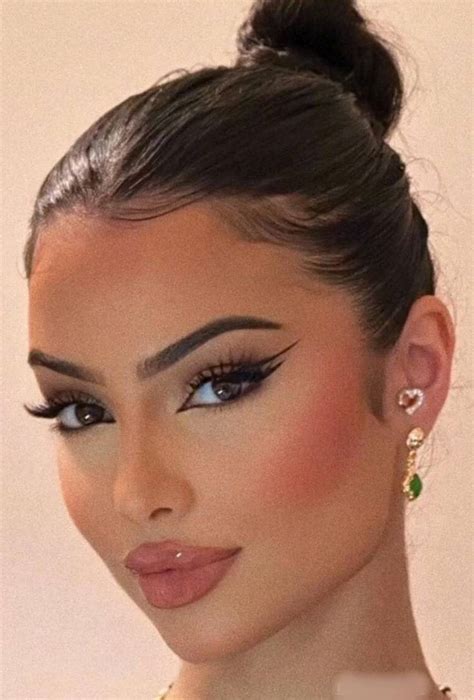 تصاویر مدل های خط چشم ساده و شیک مدل های دخترانه و جدید